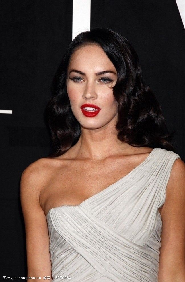 梅根183福克斯海报设计-第3页-图行天下素材网